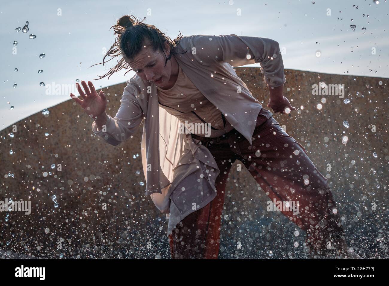 London, UK. 5th September 2021. 'Mayfly' by Kapow dance theatre ...