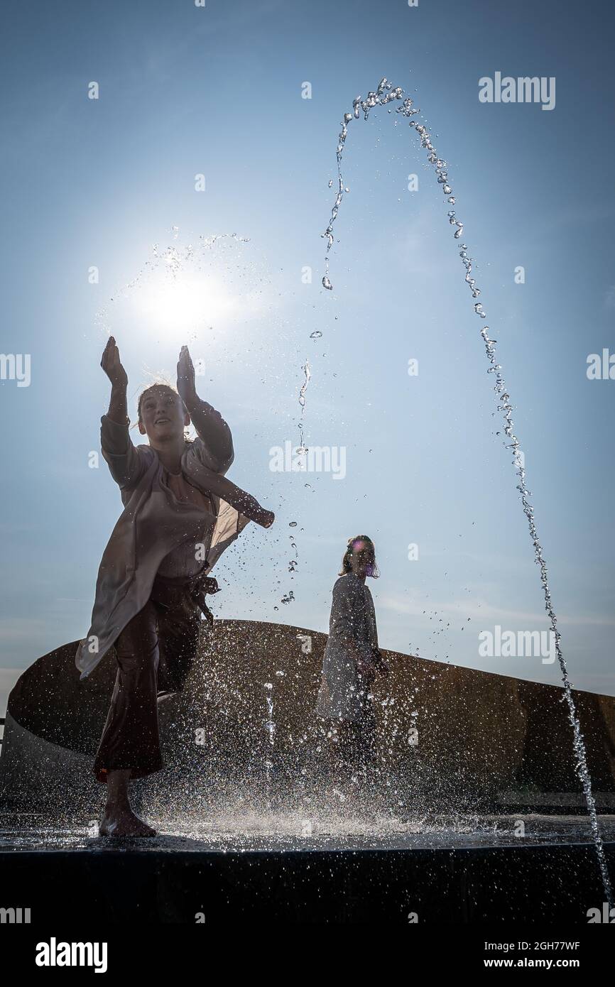 London, UK. 5th September 2021. 'Mayfly' by Kapow dance theatre ...