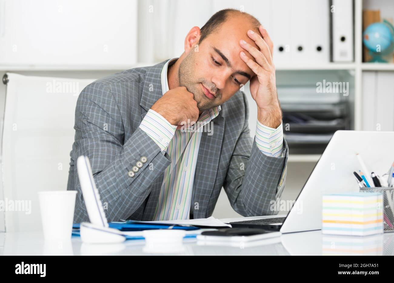 Person having trouble sleeping hi-res stock photography and images - Alamy