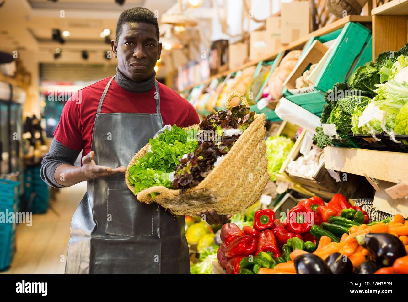 Selling leafy vegetables hi-res stock photography and images - Alamy