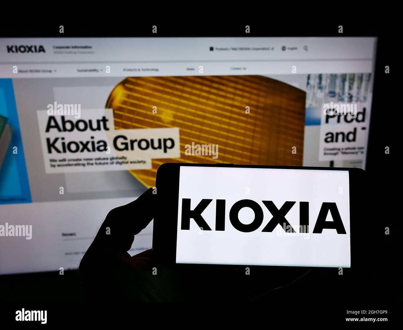 Kioxia holdings hi-res stock photography and images - Alamy