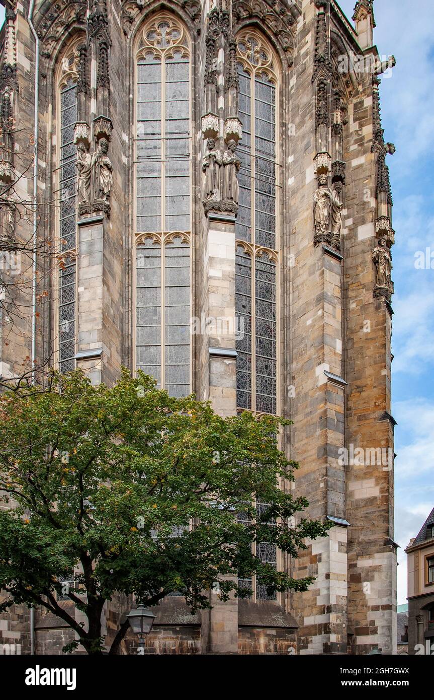 AACHEN, GERMANY. OCTOBER 04, 2020. Aachen cathedral. Statues of a ...