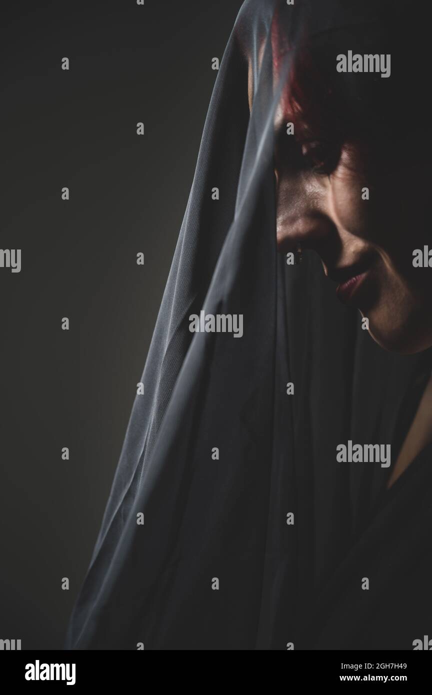 Profile of a woman in a black veil. Costume Dead bride for Halloween ...