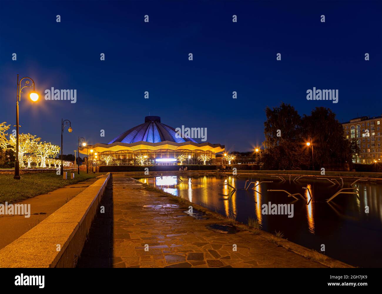 Moscow state circus building hi-res stock photography and images - Alamy