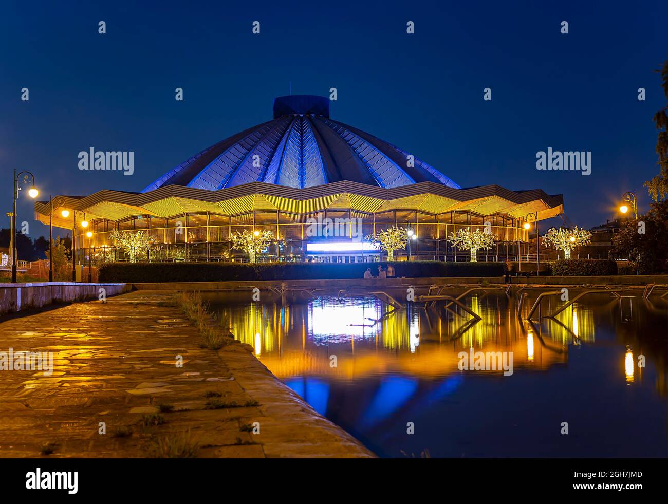 Moscow state circus building hi-res stock photography and images - Alamy