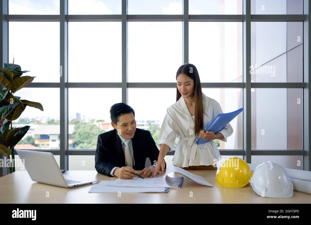 Construction company owner hi-res stock photography and images - Alamy