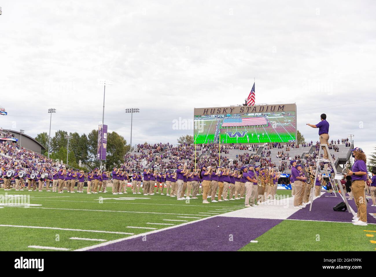 Marching band football field hi-res stock photography and images - Alamy