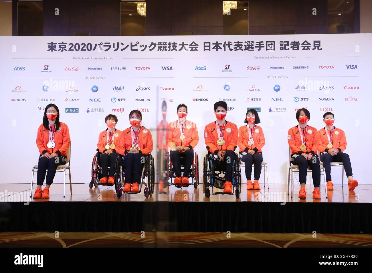 (L - R) Ayako Suzuki, Yuma Yamazaki, Sarina Satomi, Hiroshi Murayama ...