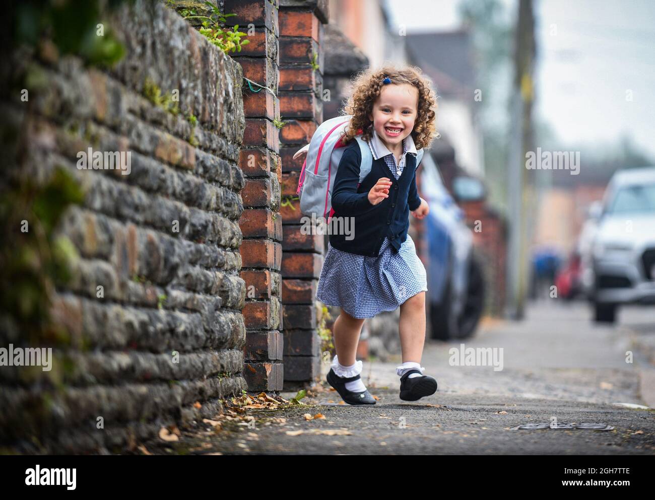 Kid millions year hi-res stock photography and images - Alamy
