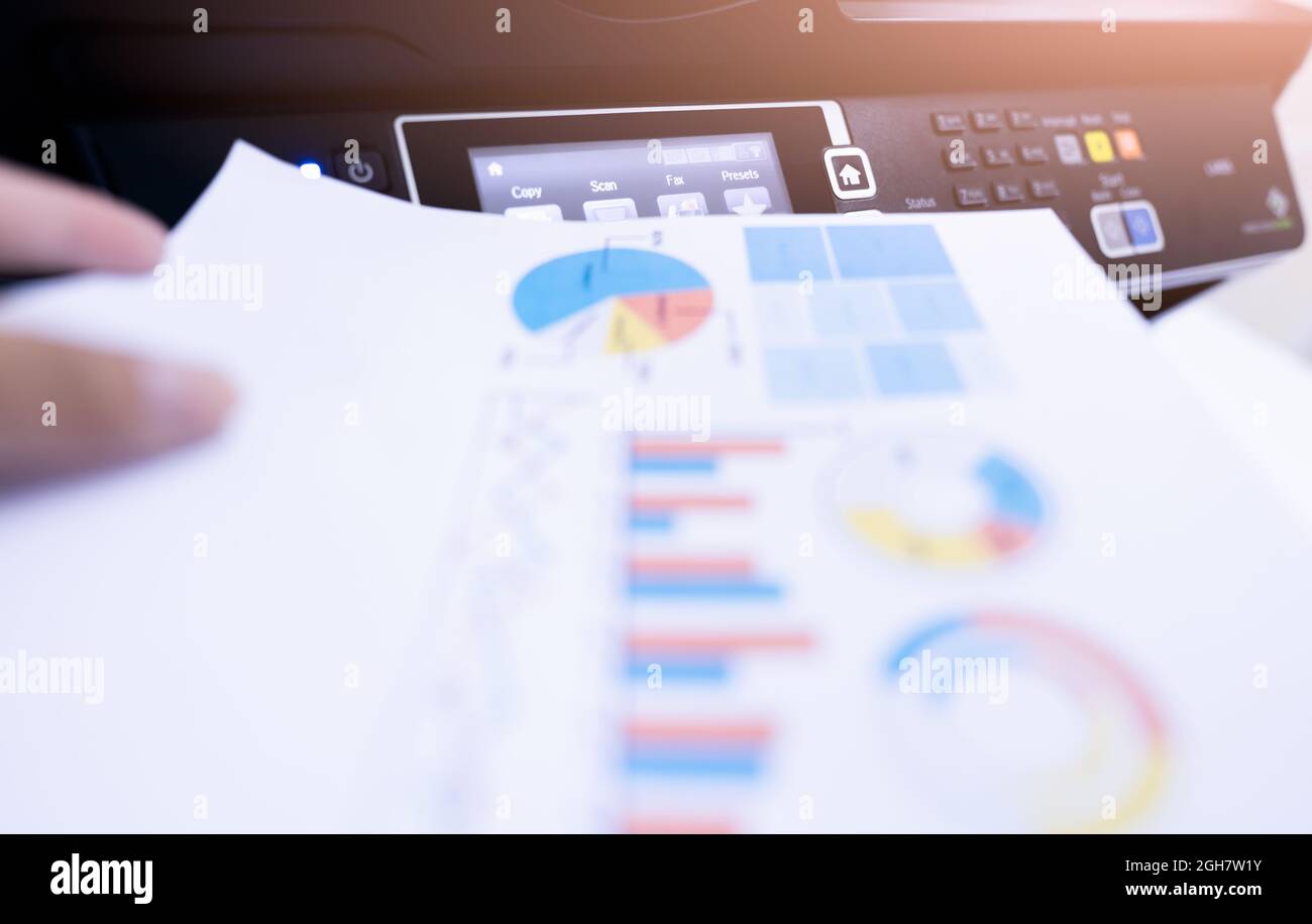 Hand scanner office hi-res stock photography and images - Alamy