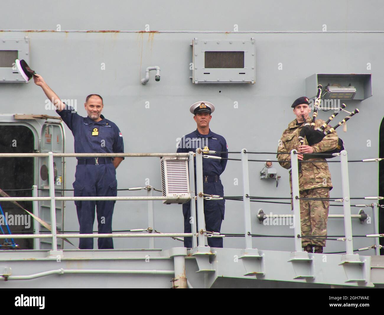 Commander uk carrier strike group hi-res stock photography and images ...