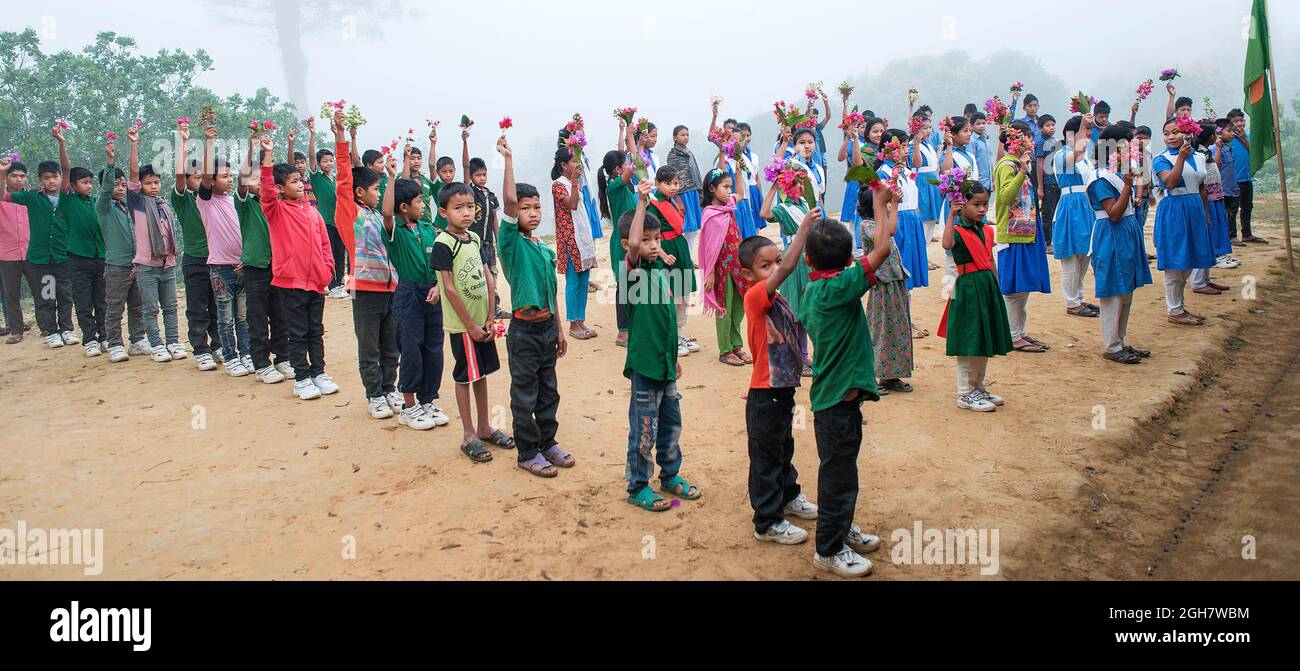 Students bangladesh hi-res stock photography and images - Alamy