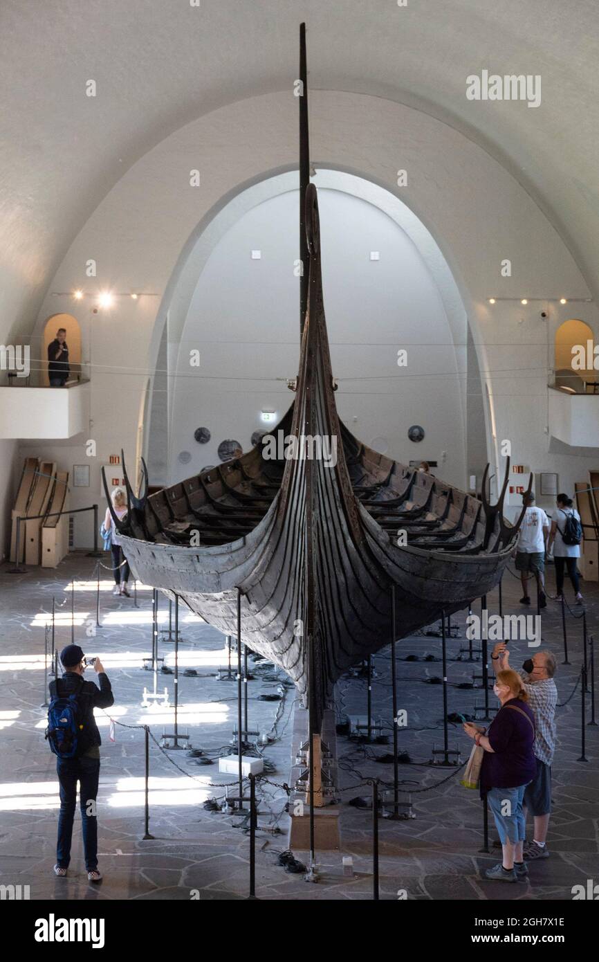 Vertical view old viking hi-res stock photography and images - Alamy