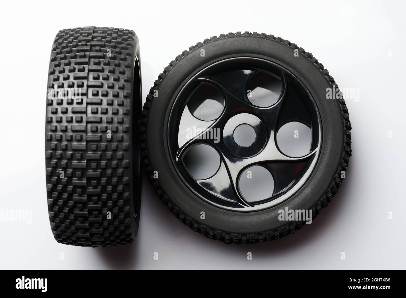 Car tire side view isolated hi-res stock photography and images - Alamy