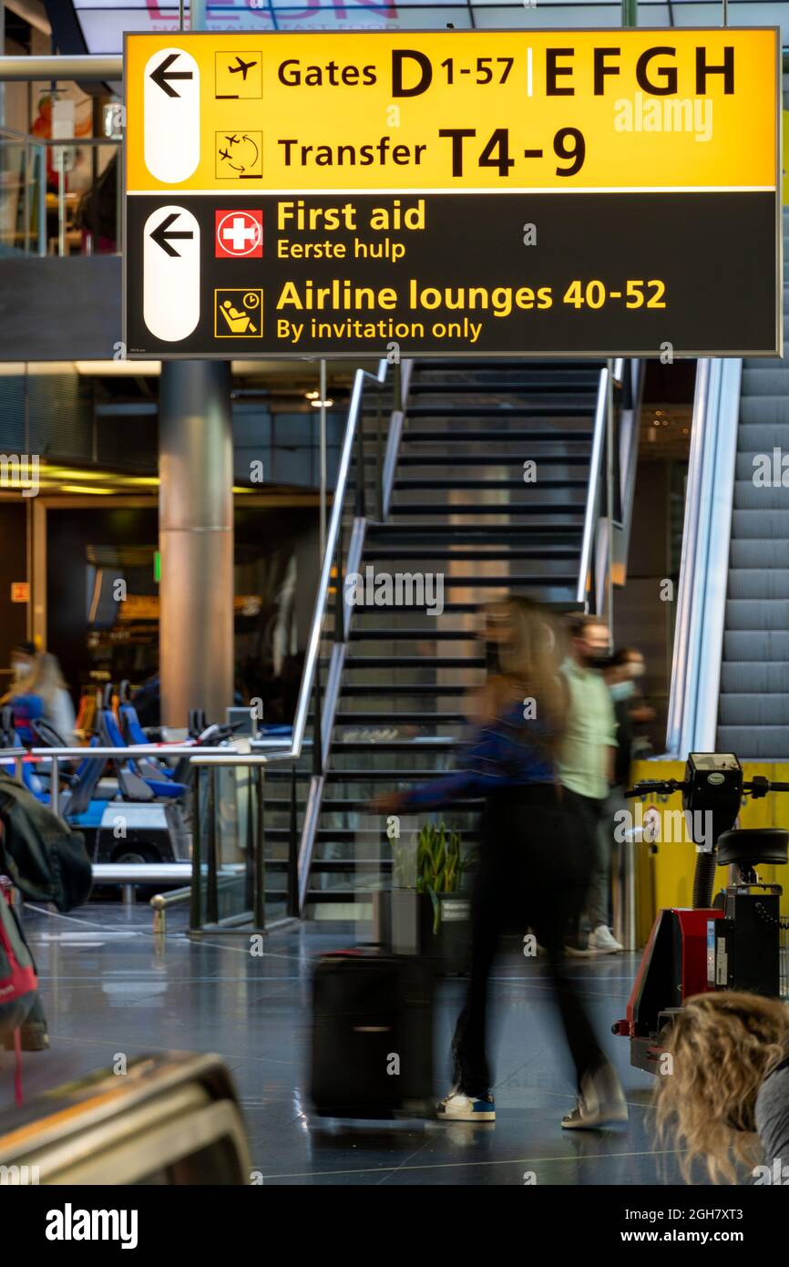 Schiphol airport amsterdam sign hi-res stock photography and images - Alamy