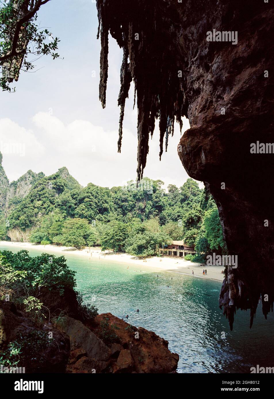 Phra nang beach cave cliffs hi-res stock photography and images - Alamy