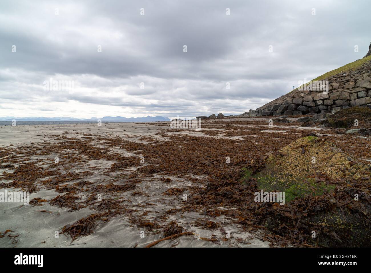 An Corran beach in Staffin Bay on the Isle of Skye Stock Photo - Alamy