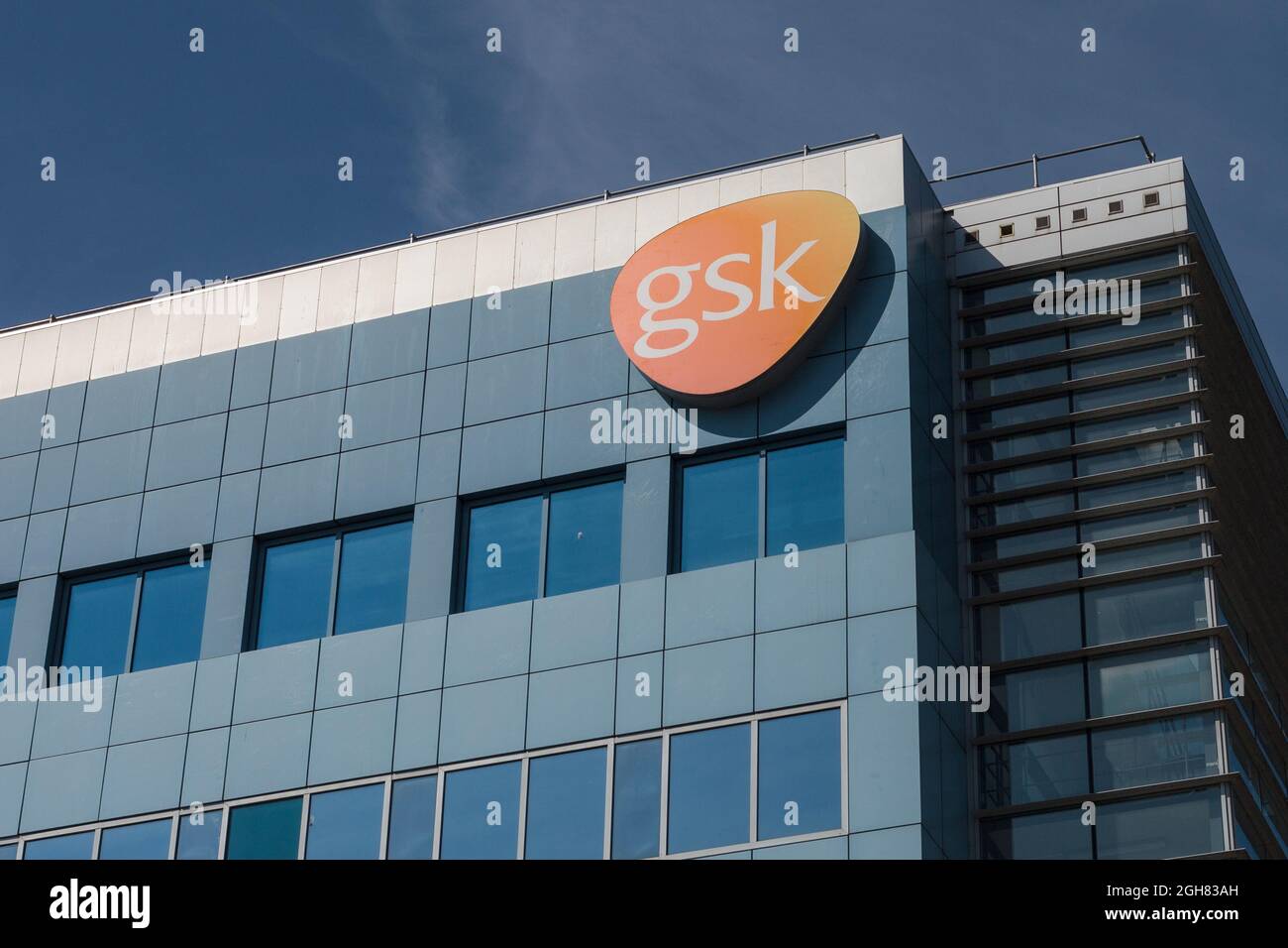 Glaxosmithkline building hi-res stock photography and images - Alamy