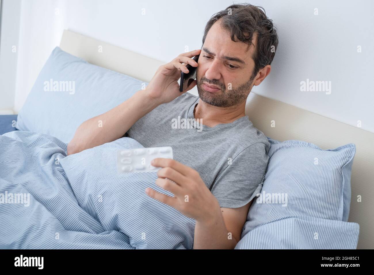 Doctor house call hi-res stock photography and images - Alamy