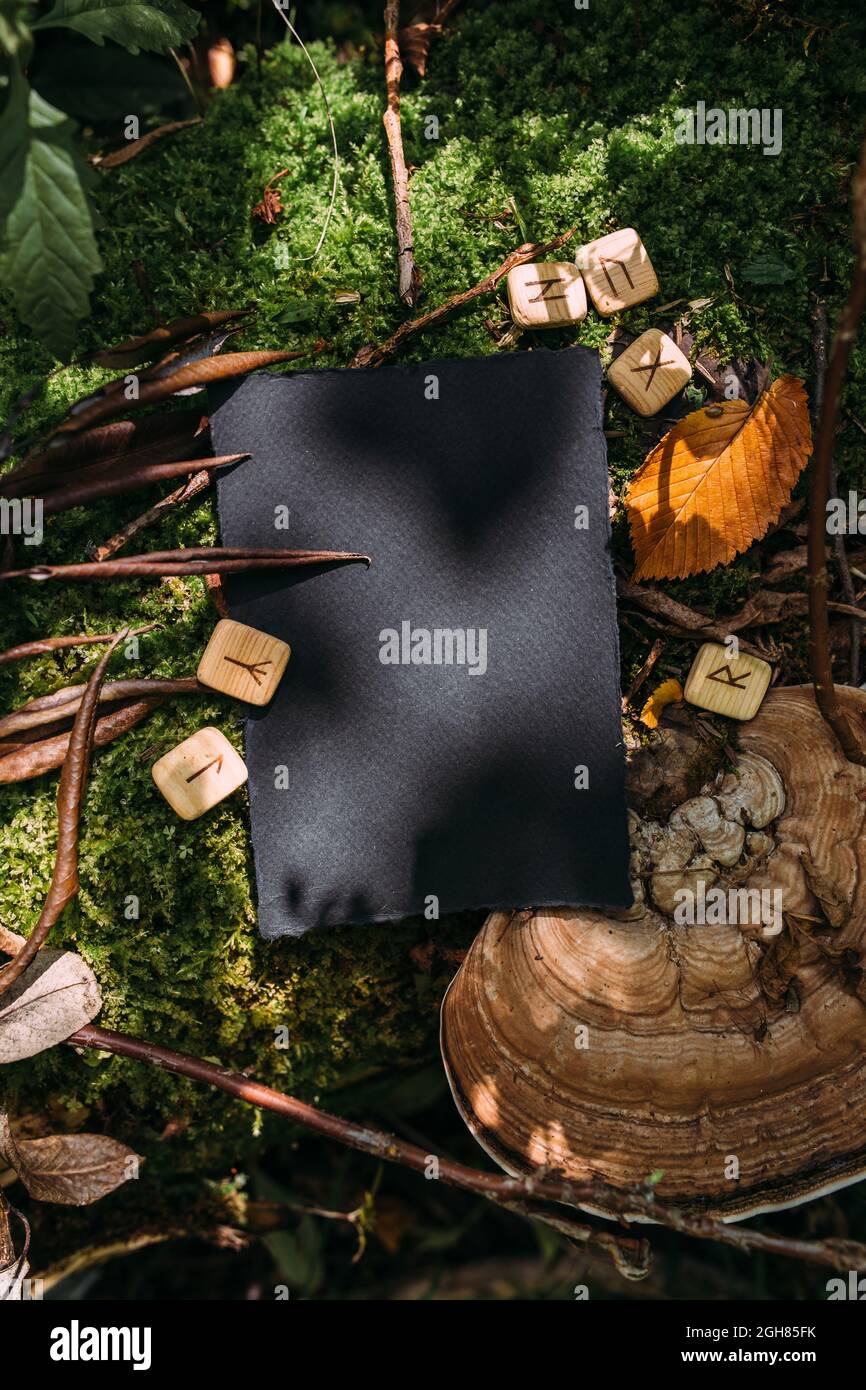 Magic craft hi-res stock photography and images - Alamy