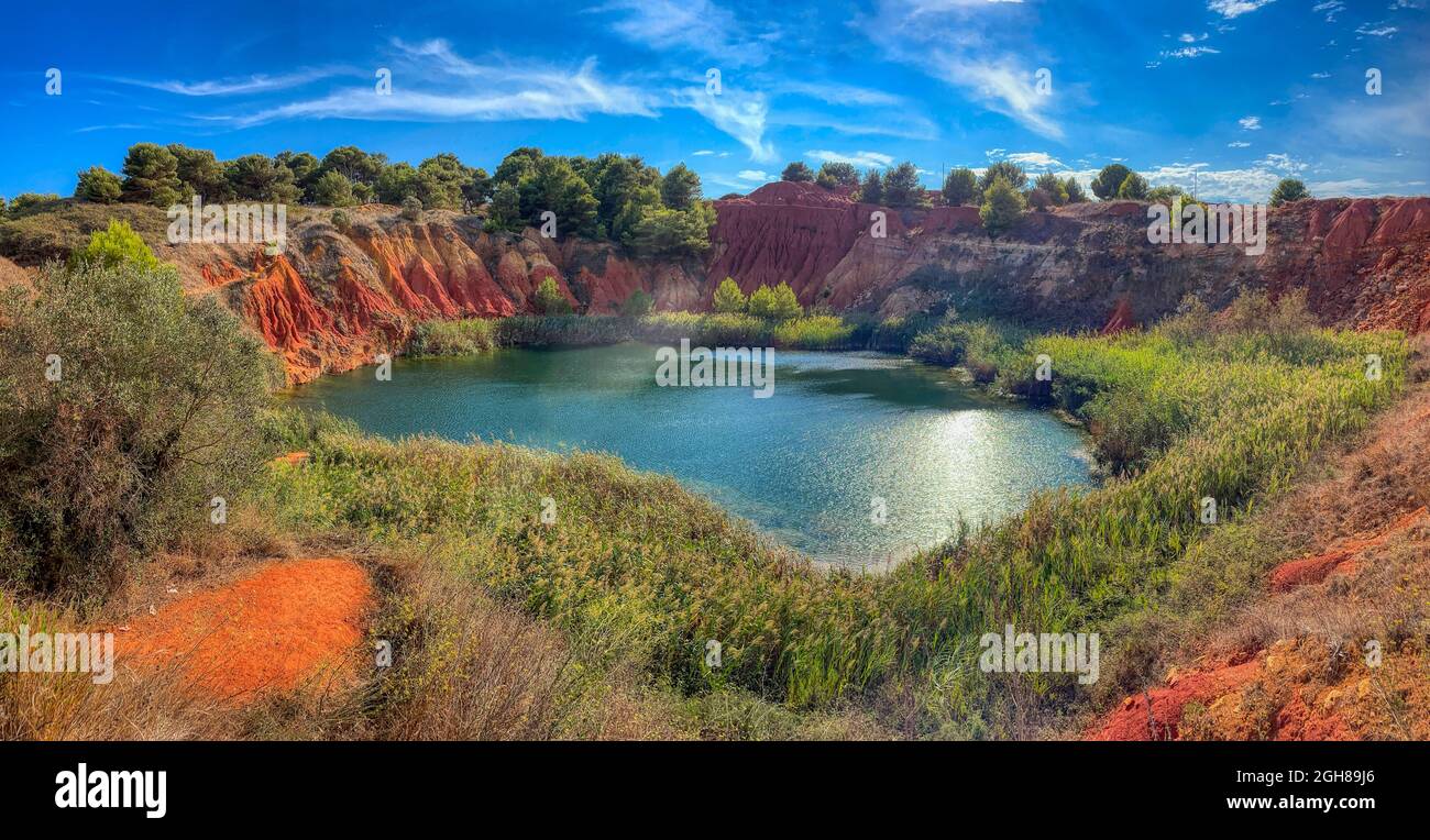 Bauxite mining hi-res stock photography and images - Alamy