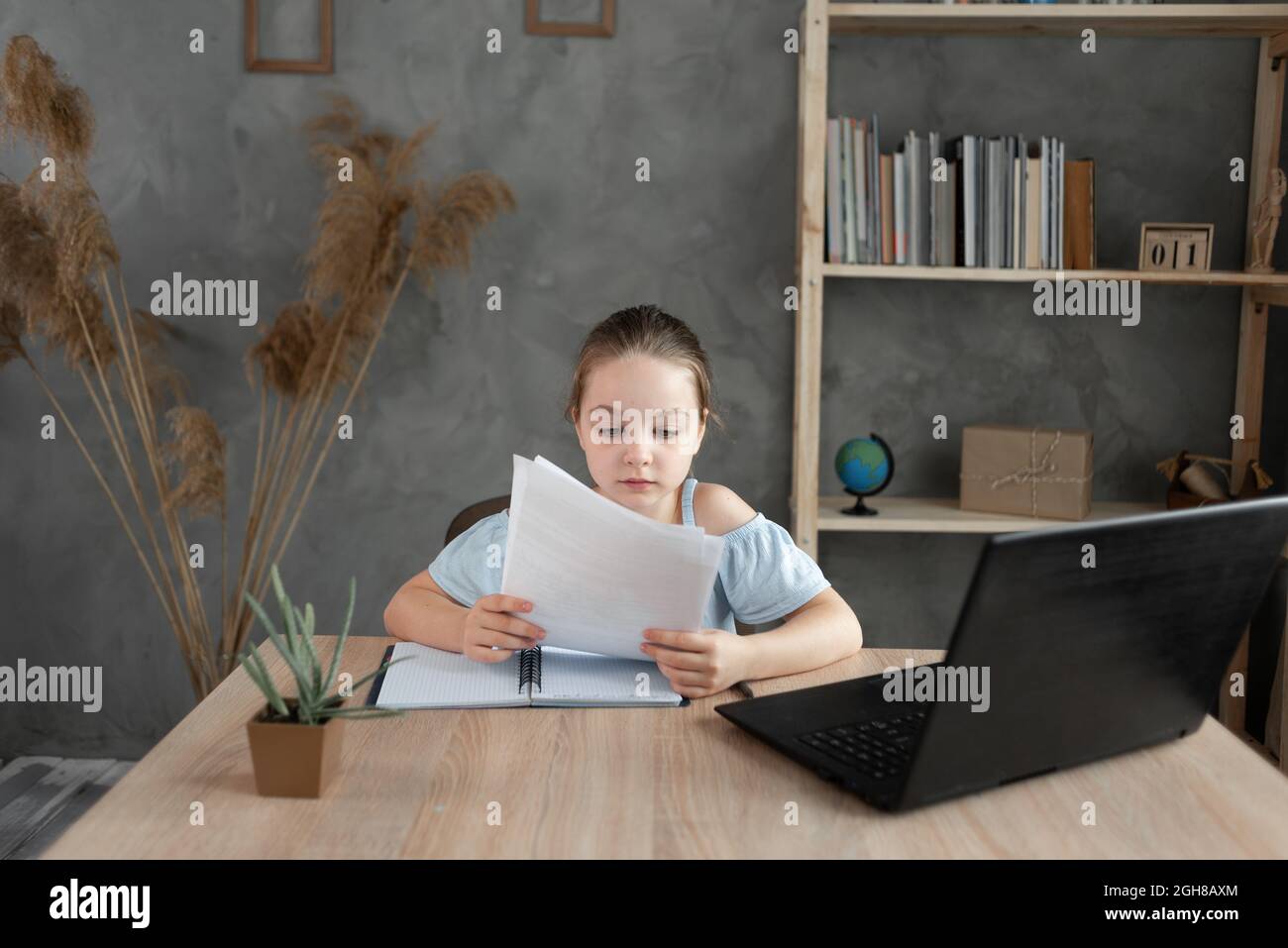 Children school charts laptop hi-res stock photography and images - Alamy