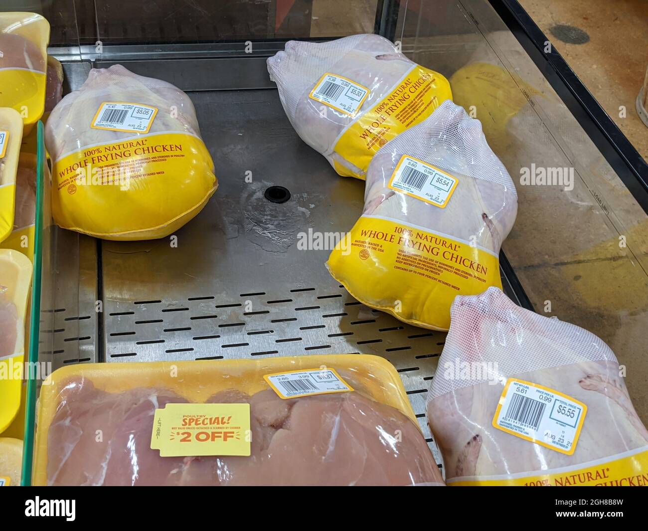 Available packages hi-res stock photography and images - Alamy