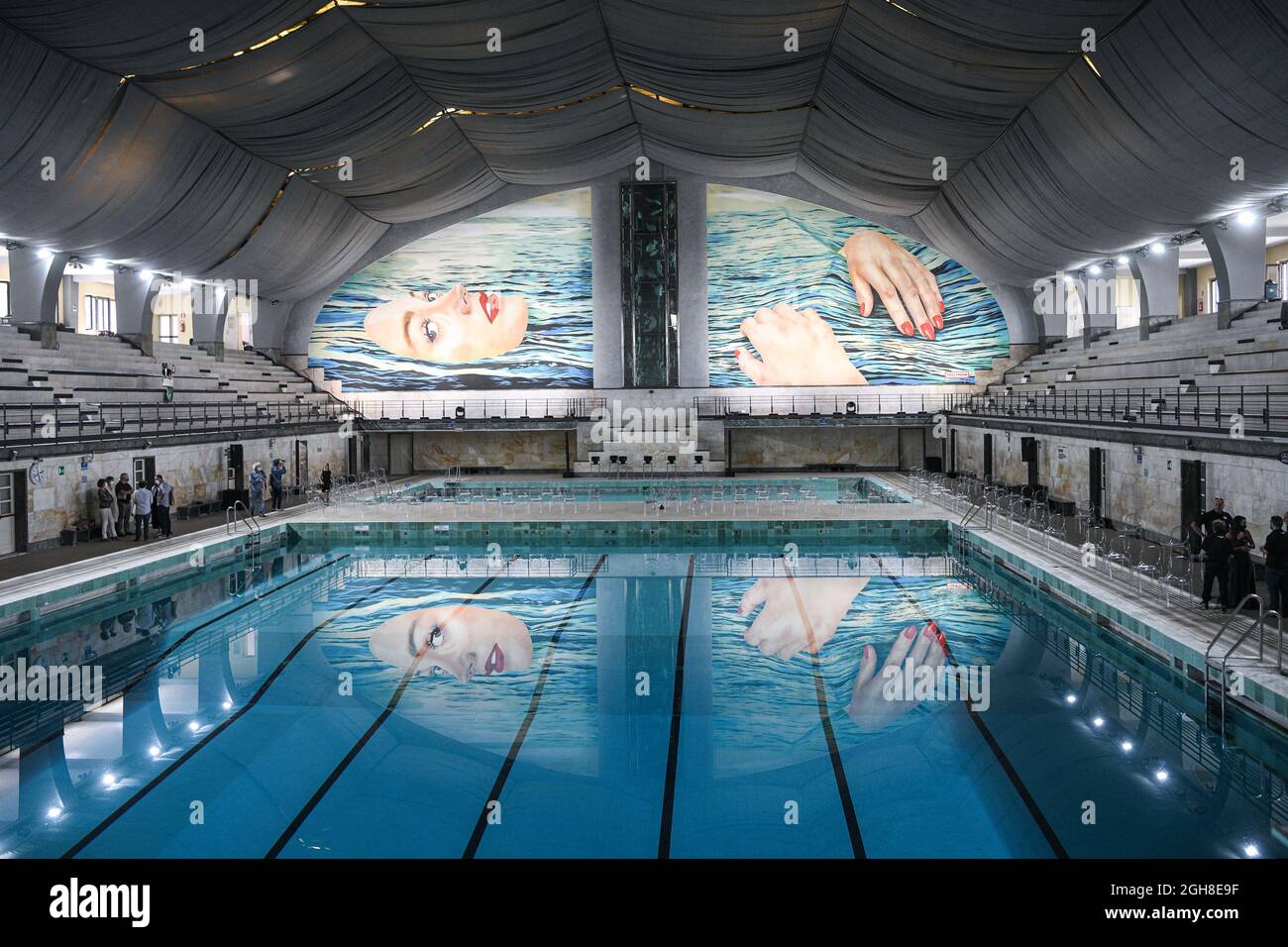 Site specifi installation hi-res stock photography and images - Alamy