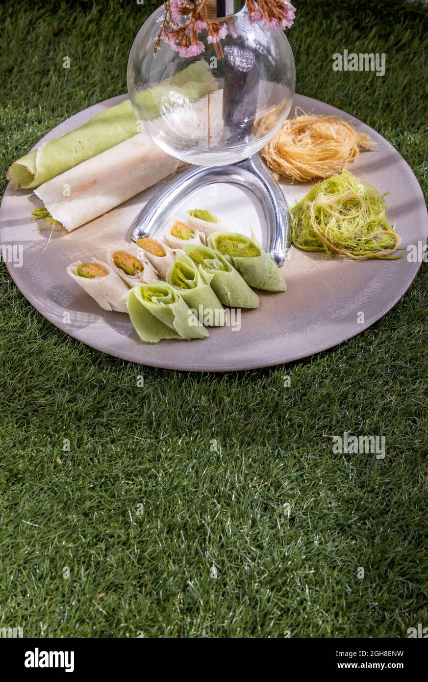 Roti Sai Mai is name of Thai cotton candy wrapped with pastry dough ...