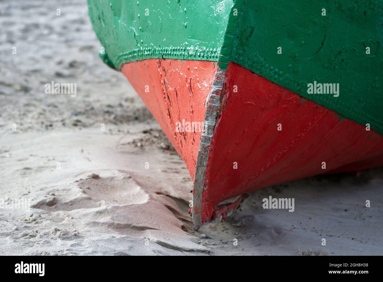 Abandoned rusty ship on coast of sea Stock Photo - Alamy