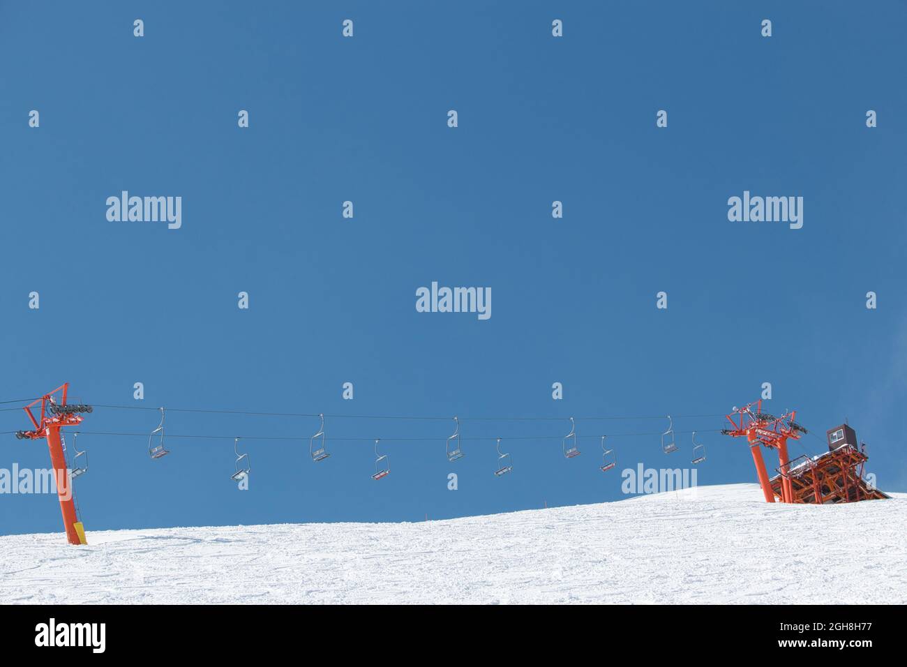 Empty lift hi-res stock photography and images - Alamy