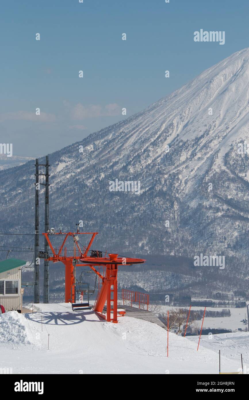Japan niseko ski resort hi-res stock photography and images - Alamy