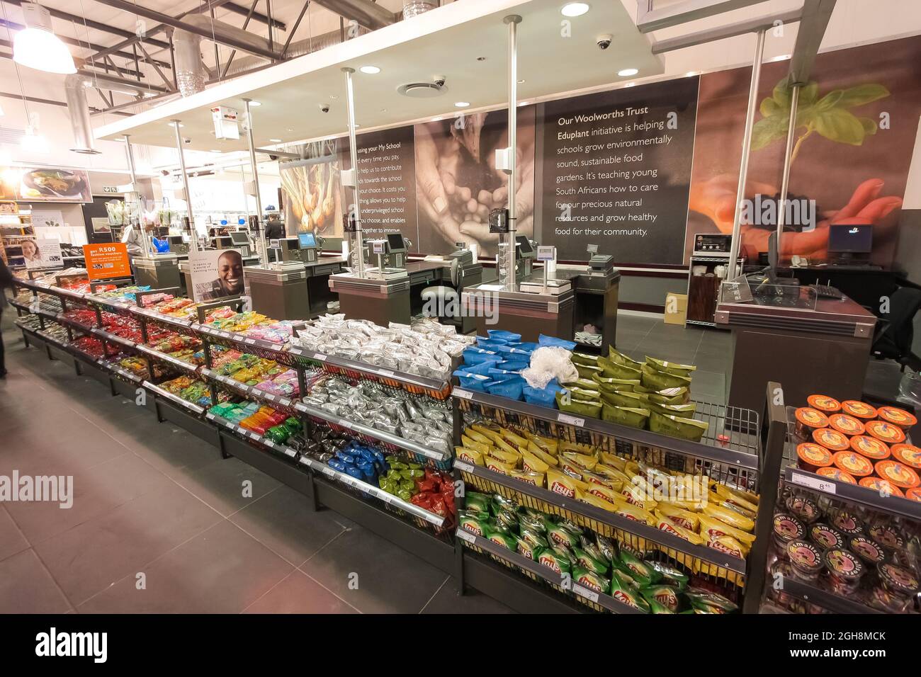 JOHANNESBUR, SOUTH AFRICA - Aug 16, 2021: The interior of Woolworths ...