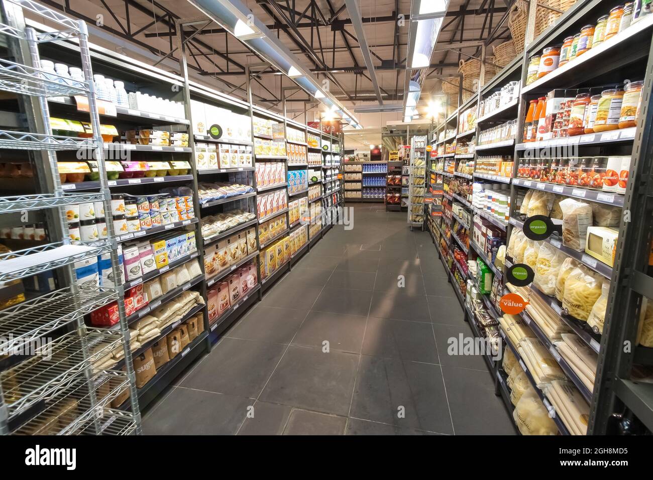 JOHANNESBUR, SOUTH AFRICA - Aug 16, 2021: The interior of Woolworths ...