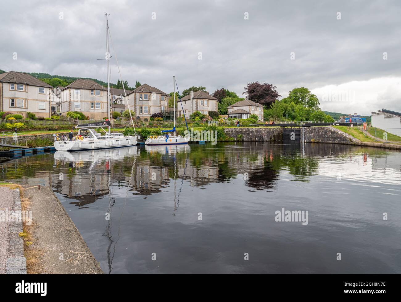 Boats in the the waiting pool between locks 1 and 2 at Ardishaig ...