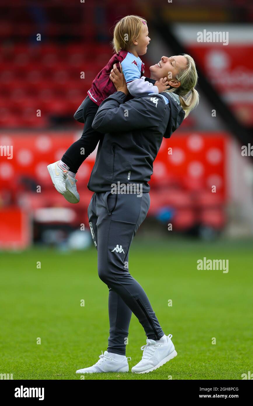Carla ward aston villa manager hi-res stock photography and images - Alamy