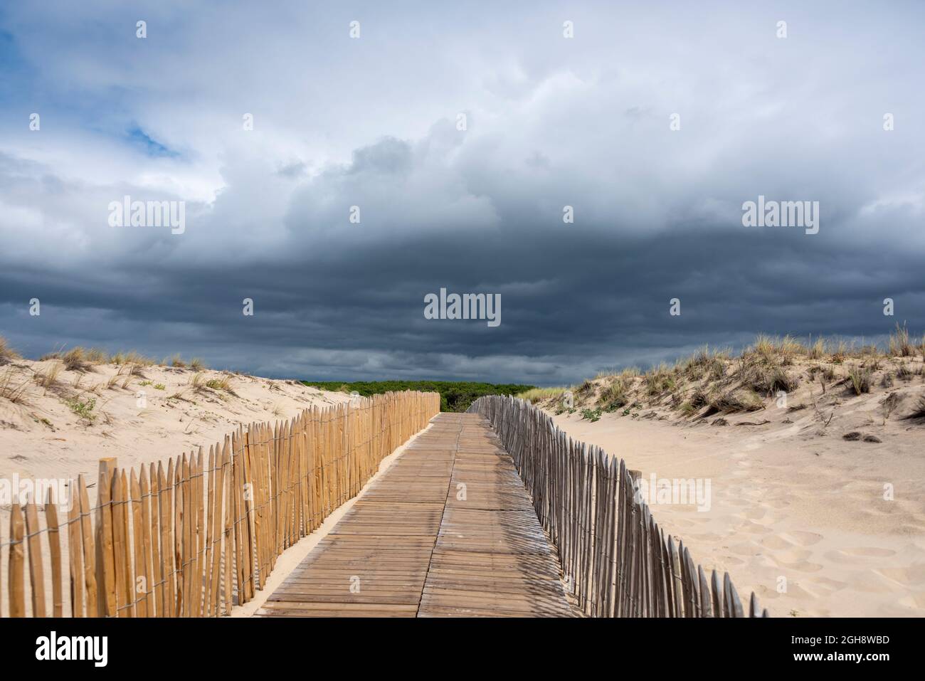 Carcans hi-res stock photography and images - Alamy