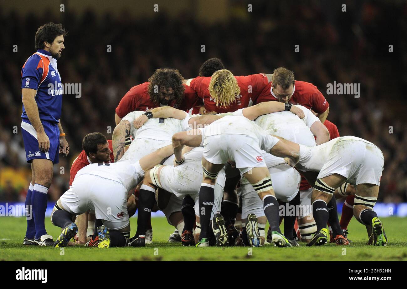Rugby scrums hi-res stock photography and images - Alamy