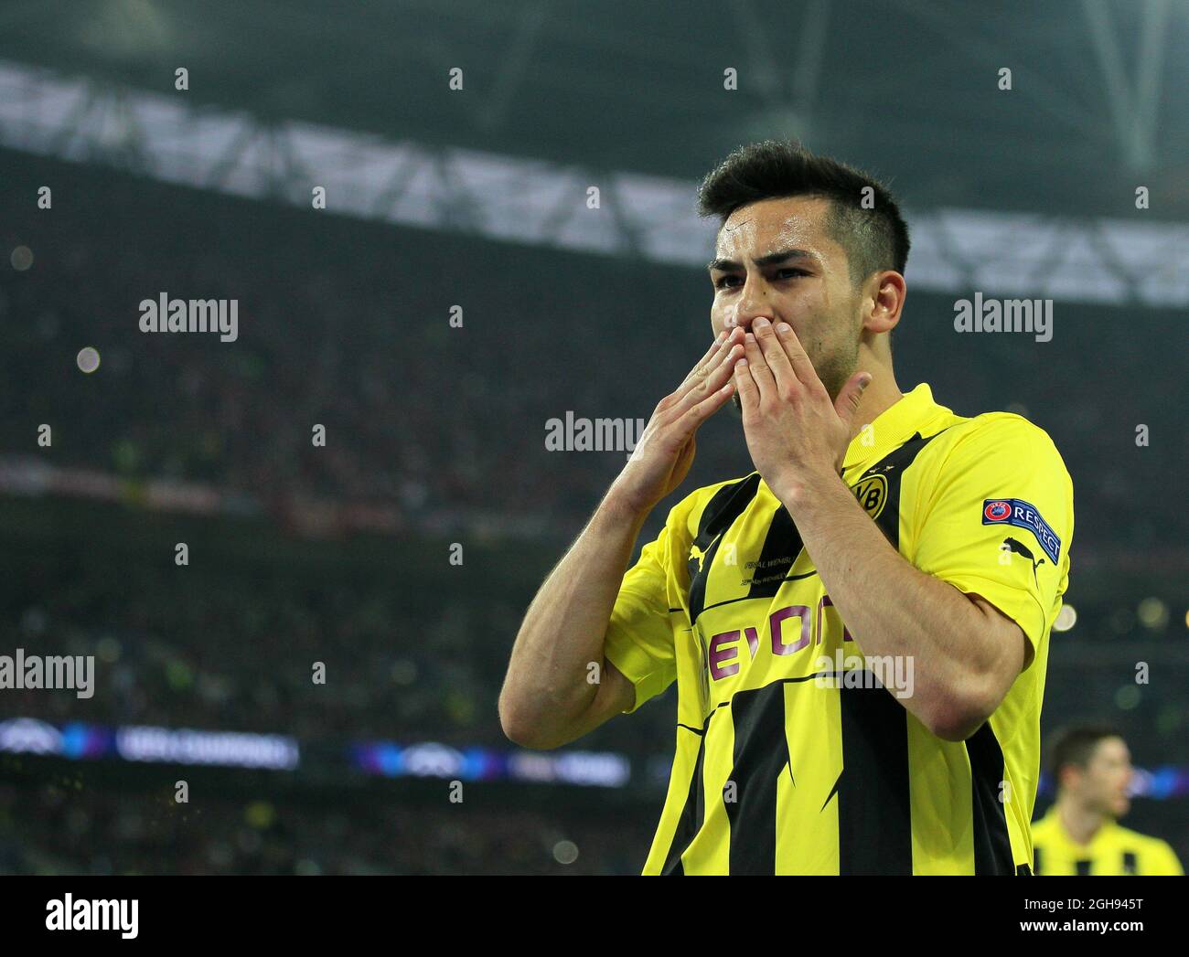 Dortmund's Ilkay Gundogan celebrates scoring his sides opening goal ...