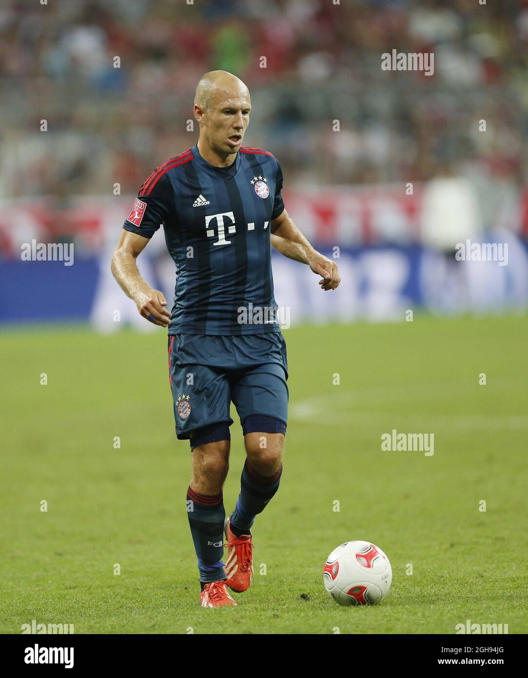 Allianz arena arjen robben hi-res stock photography and images - Alamy