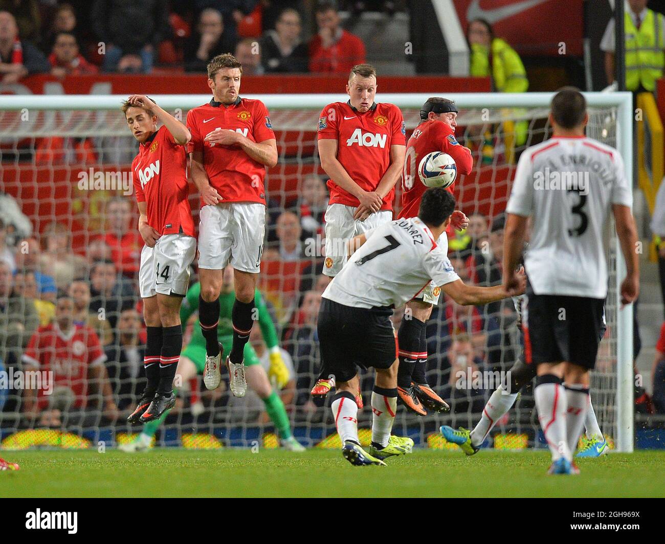 Free kick blocked hi-res stock photography and images - Alamy