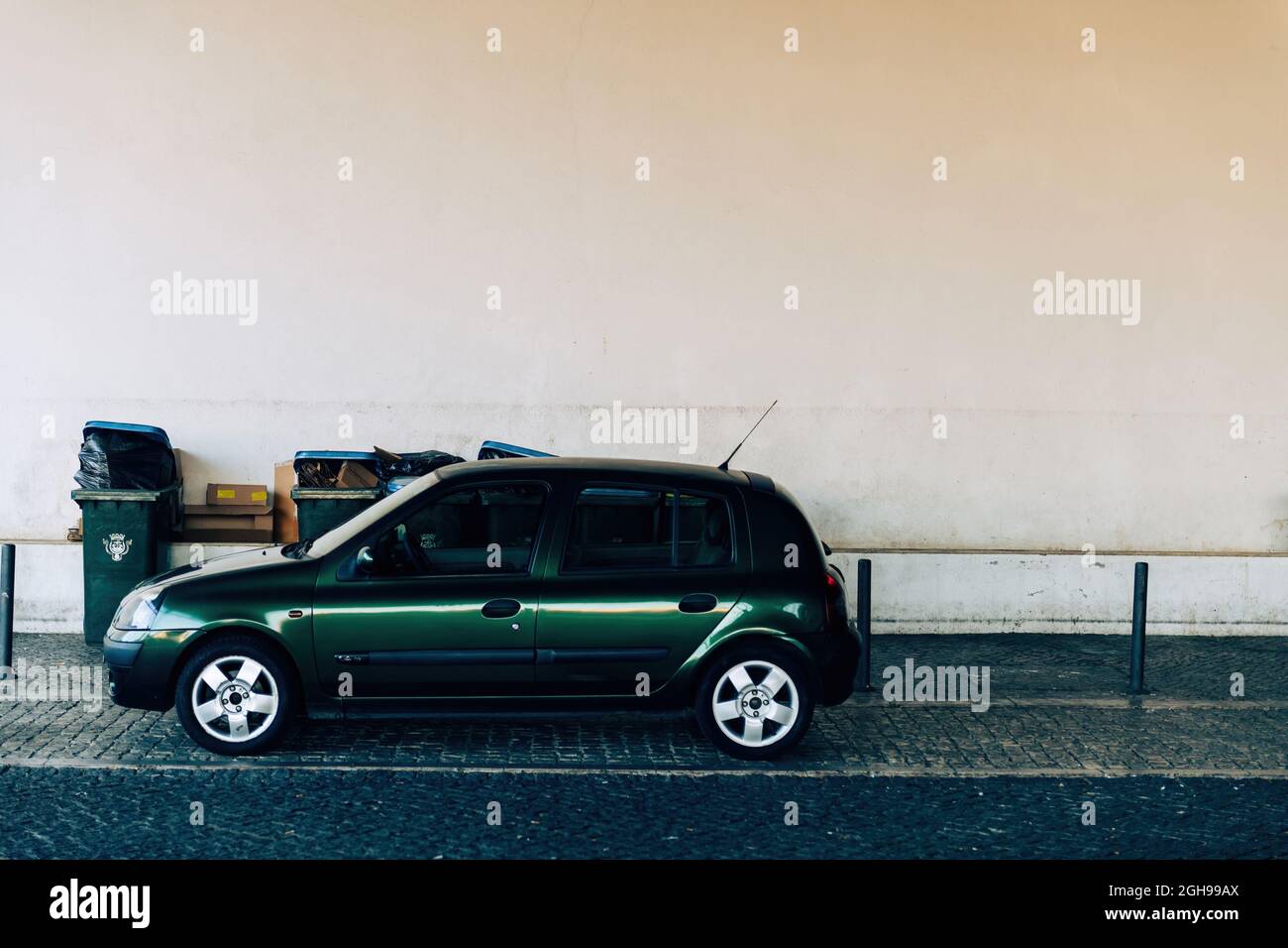 Renault clio rally car hi-res stock photography and images - Alamy