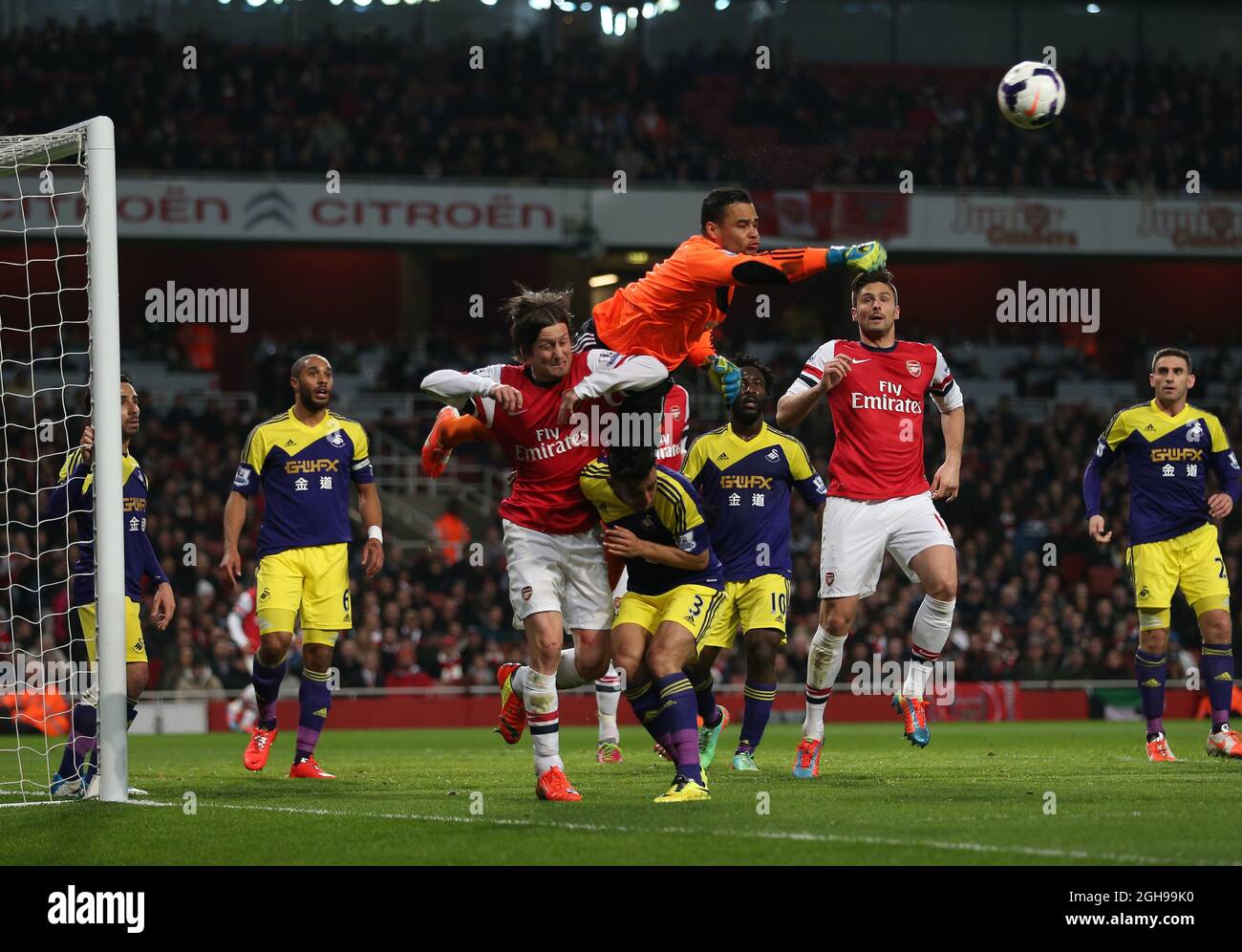 Emirates stadium tomas rosicky hi-res stock photography and images - Alamy