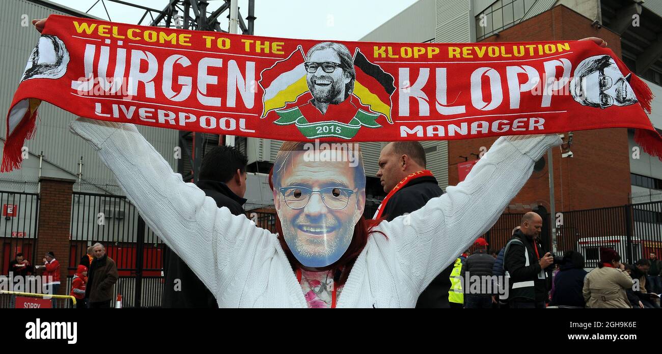 Jurgen klopp liverpool scarf hi-res stock photography and images - Alamy