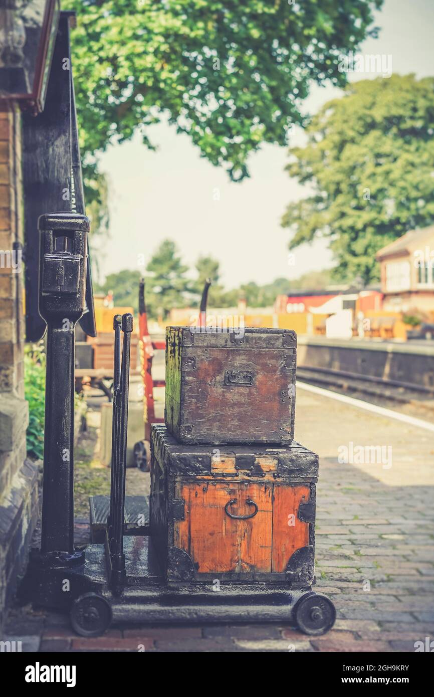 Railway weighing scales hi-res stock photography and images - Alamy