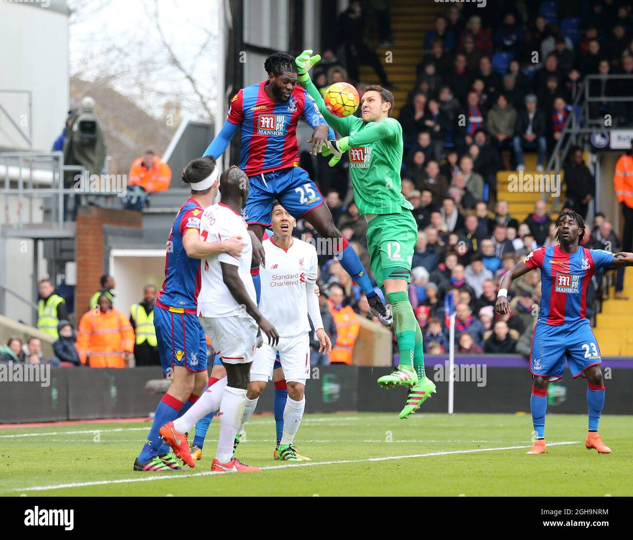 Crystal clear images hi-res stock photography and images - Alamy