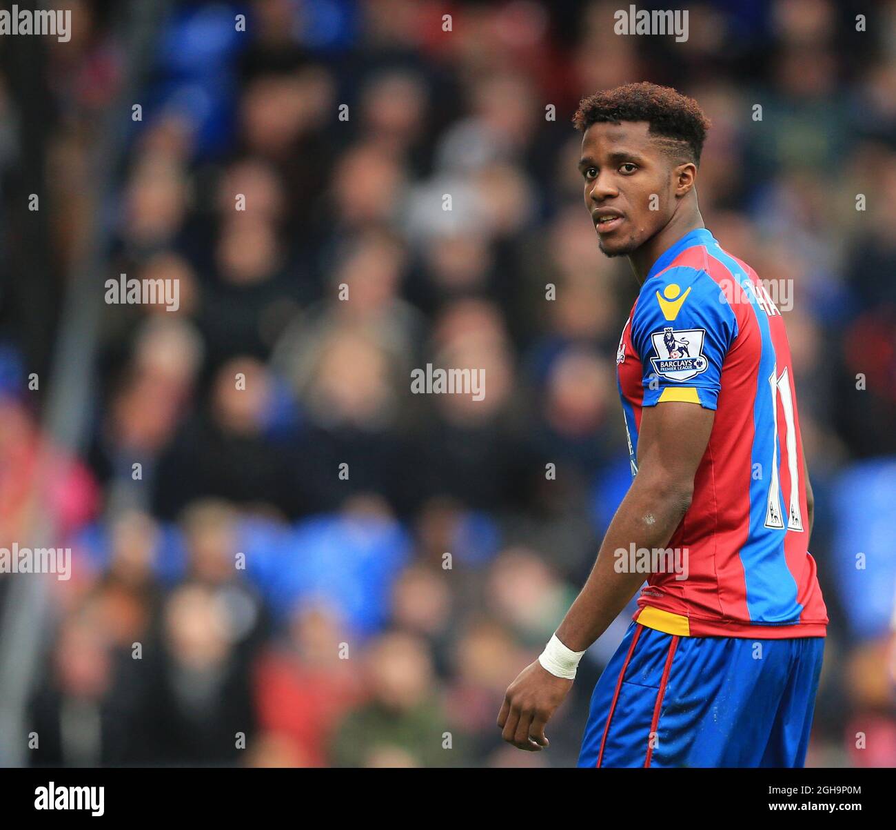 Football wilfred zaha hi-res stock photography and images - Alamy