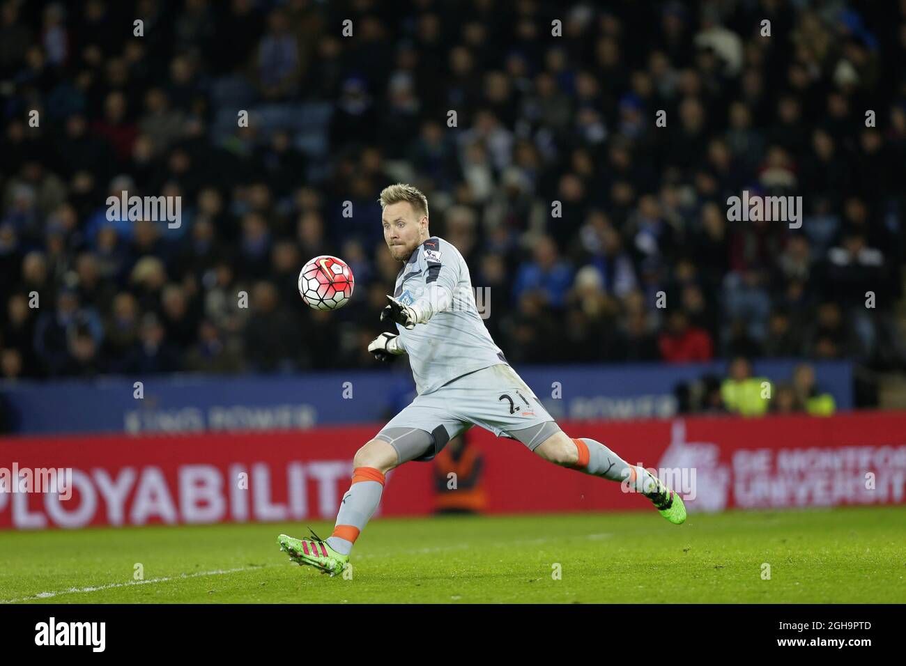 Newcastle United goalkeeper Robert Elliot in action during the Barclays ...