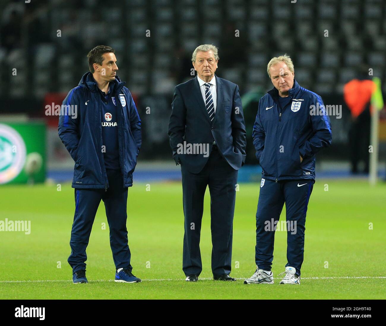 Gary neville ray lewington hi-res stock photography and images - Alamy