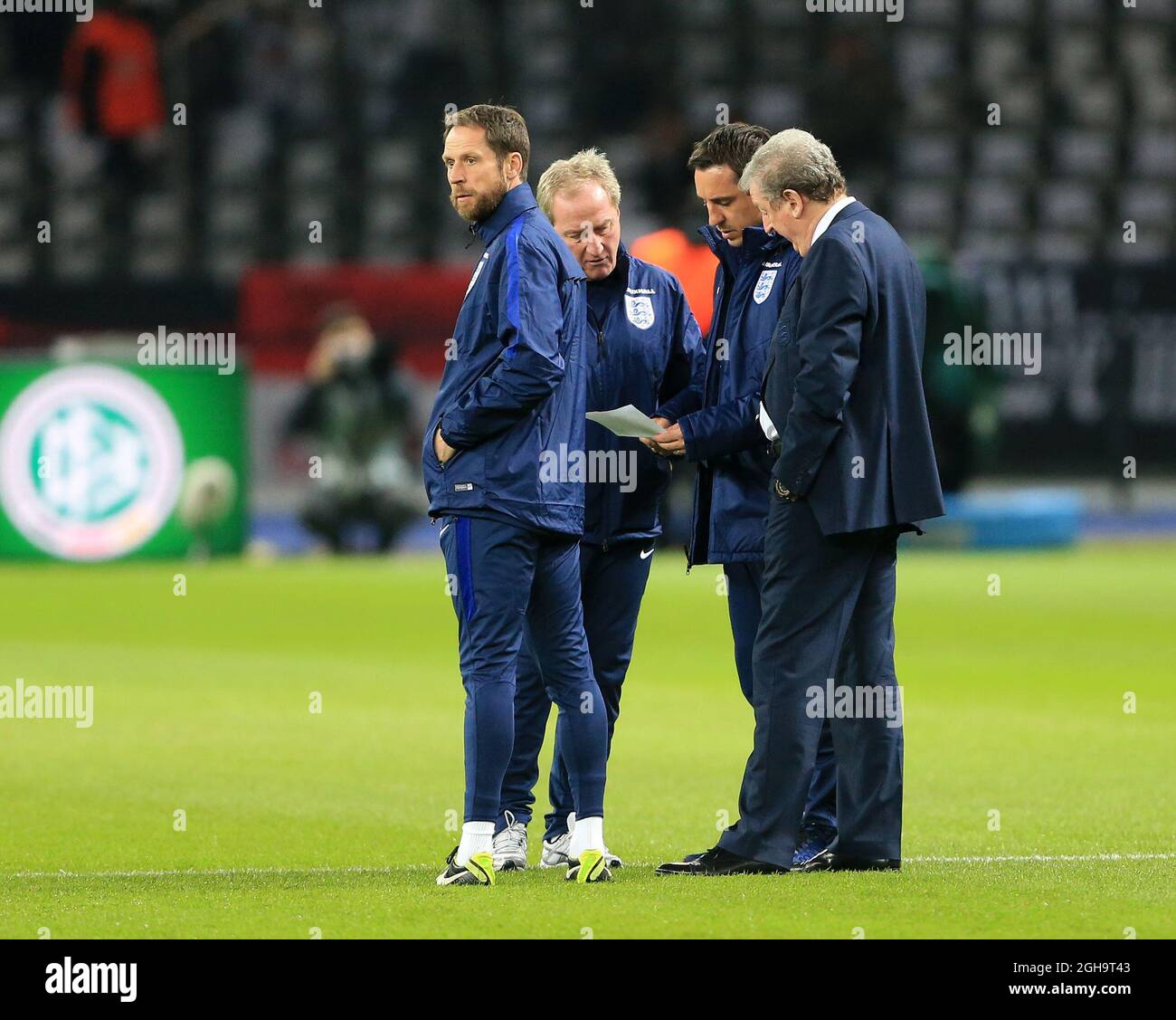 Ray lewington hi-res stock photography and images - Alamy